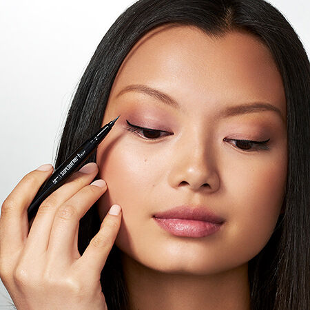 Superhero Liquid Eyeliner Pen - IT Cosmetics