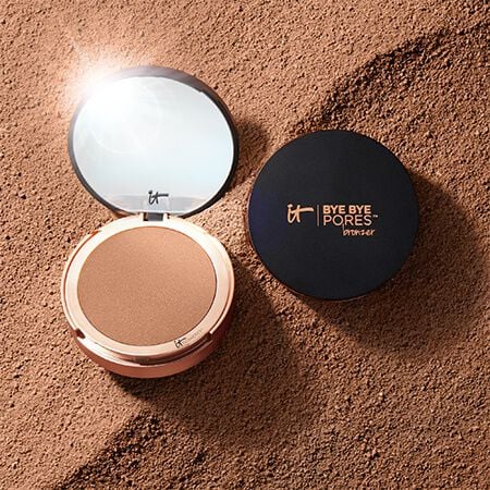 Bye Bye Pores Bronzer Powder Infused With Collagen | IT Cosmetics